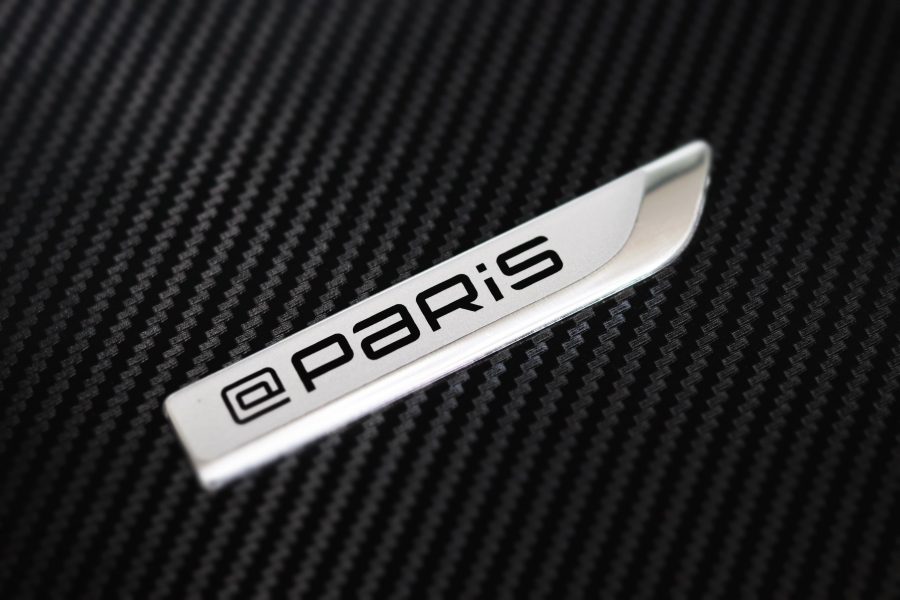 Logos o emblemas en aluminio con resina de poliuretano | Blabels